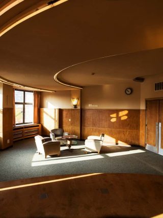 OXY: Extensive renovation of iconic modernist building in the heart of ...